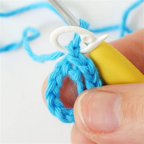 Curlie Free Crochet Pattern Tiny Curl Crochet