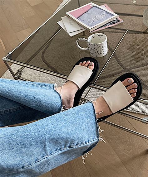 데일리🔥 트렌디슬리퍼 통굽 편안함 가벼움 에이블리