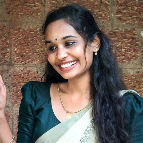 Nandhana Ponnuz Youtube