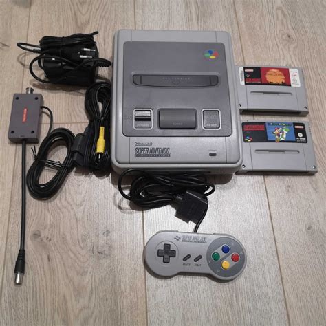 SUper Nintendo (SNES) + джойстик гр. Добрич Балик • OLX.bg