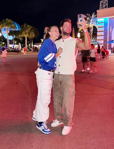 All About Jojo Siwa And Chris Hughes Relationship