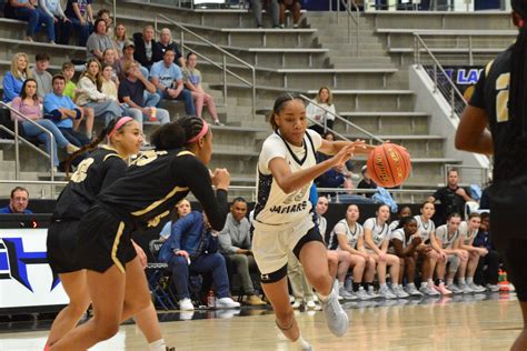 Flower Mound Clamps Down On Plano East Upsets Panthers In Playoff