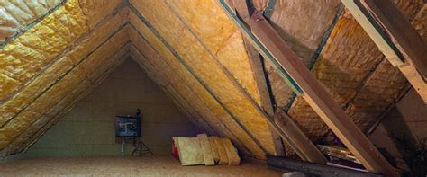 Installing Rigid Foam Board Insulation In Lake Worth Beach Florida