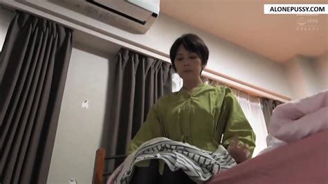 Pick Up The Wife Of A Two Person Traveler Who Has Become Open On The Trip And Have A Mixed