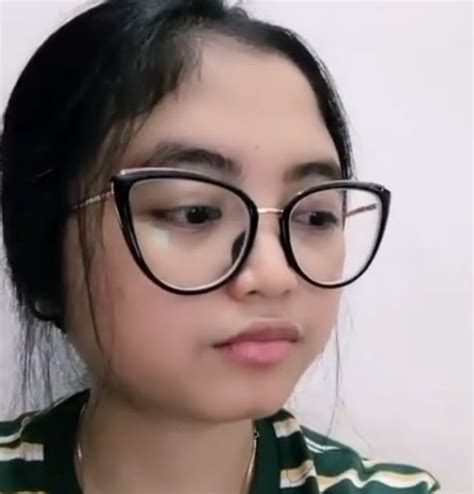 Abg Kacamata Bikin Sagnee ~ Pokehub99