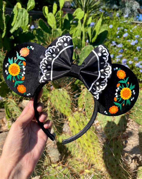 Mis Raices Black Pixie Pairs