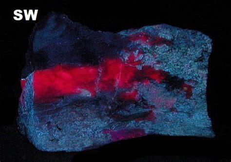 Fluorescent Mineral Mart Cm 35 Beautiful Eucryptite From The Harding
