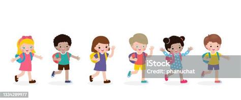 학생 그룹과 걷기를위한 학교로 돌아가 흰색 배경 벡터 일러스트레이션에 고립 된 행복한 아이들의 학교 세트로 이동 가방에 대한 스톡 벡터 아트 및 기타 이미지 Istock