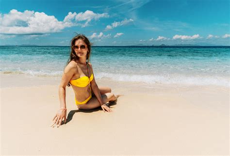Heatheramarobikini Photos Download The Best Free Heatheramaro