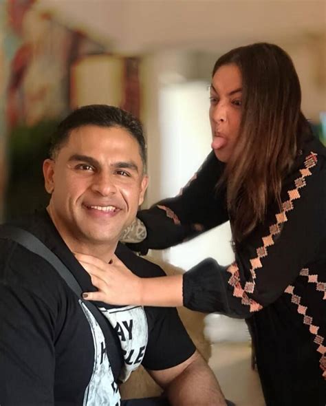 Rahul Bhatt And Pooja Bhatt