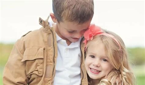 Мама покликала до себе сина і сказала Пообіцяй що не кинеш сестру News 399 Media