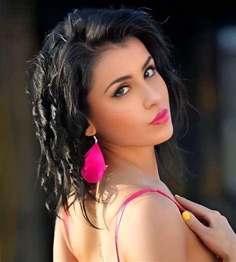 Jade Laroche Actress Age Wiki Height Weight Family Husband Biography More