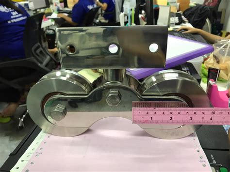 ชุดล้อประตู เสื้อล้อแบบชุด งานสแตนเลส เกรด 304 ทั้งชุด ตัวเลือกของสินค้า ขนาดล้อ 75mm 4