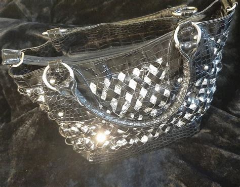 Сумочка — ціна 300 грн у каталозі Сумки Купити аксесуари за доступною ціною на Шафі Україна