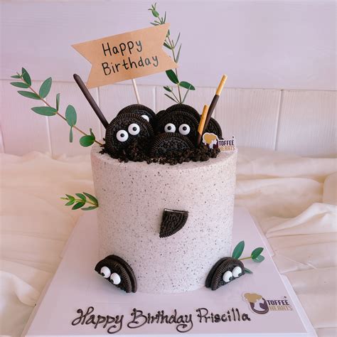Cute Oreo Cake Toffee Hearts Confectionery