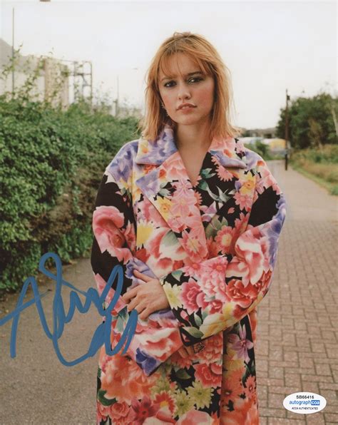 Aimee Lou Wood Sex Education Signed Autograph 8x10 Photo Acoa Outlaw