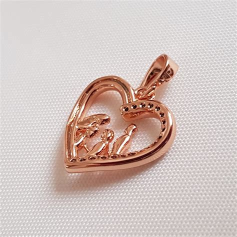 قیمت و خرید آویز گردنبند زنانه ژوپینگ مدل قلب و خانواده نگینی کد 3498