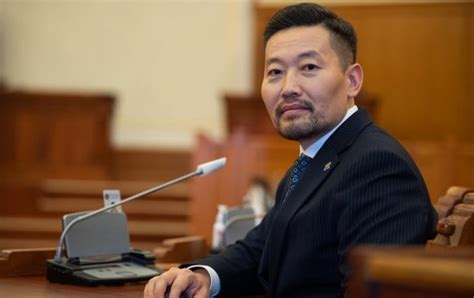 УИХ ын гишүүн Х Ганхуяг Төв банкны удирдлагуудыг шалгуулахаар УЕП т хандана E Mn