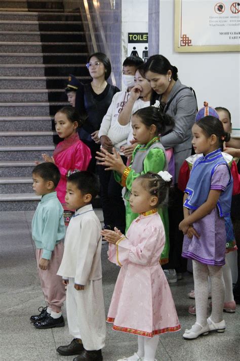 МОНГОЛЫН ҮНДЭСНИЙ МУЗЕЙД “СЭТГЭЛЭЭС МИНЬ УРГАСАН МИНИЙ БҮТЭЭЛ” ҮЗЭСГЭЛЭН НЭЭГДЖЭЭ Dens Mn