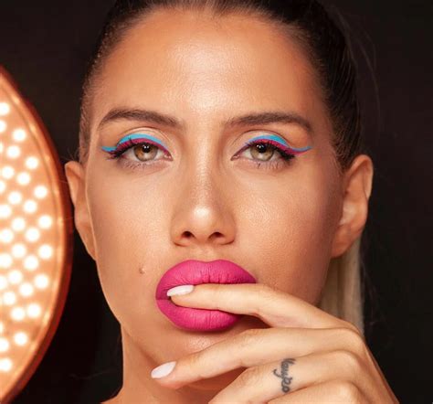 El topless de Wanda Nara en Ibiza que generó polémica Radio Mitre