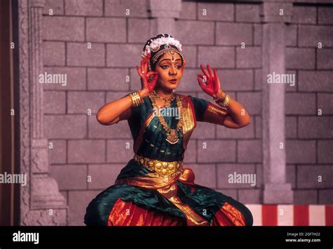 Bharatnatyam Classical Dance In Nataraja Temple At Perur In Coimbatore