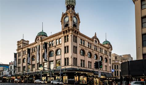 Broadway Sydney Shopping Centre In Glebe