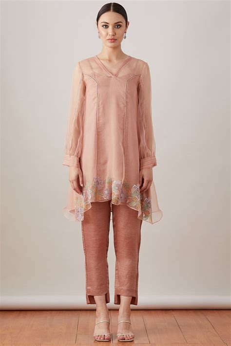Nude Embroidered Kurta Set By Sitaraa At Pernia S Pop Up Shop In Aza Fashion
