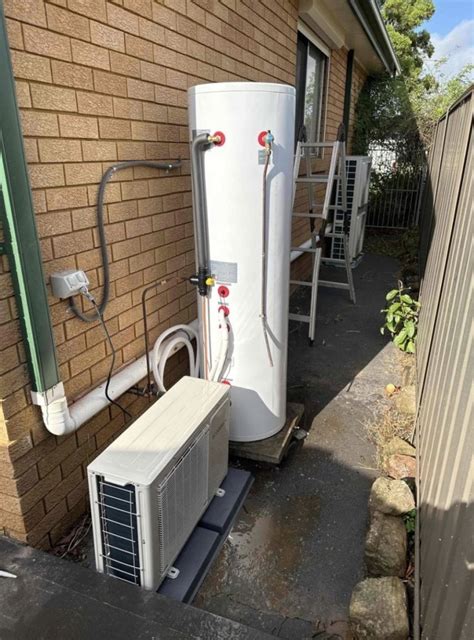 A Comparison Between Ecogenica Vs Chromagen Freehotwater
