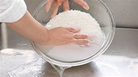 ভাত রান্নার আগে কি চাল ধোয়া সত্যিই দরকার অনেকেই ভুল জানেন