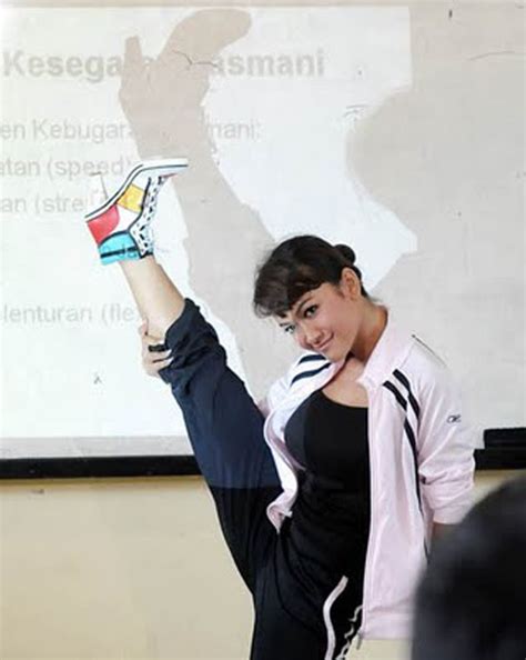 Foto Foto Seksi Jupe Ala Guru Olah Raga Di Sman Jakarta Bodrex Caem