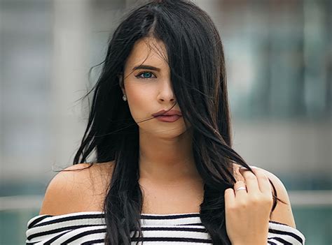 Improve The Focus Of An Image In Akvis Refocus Ai