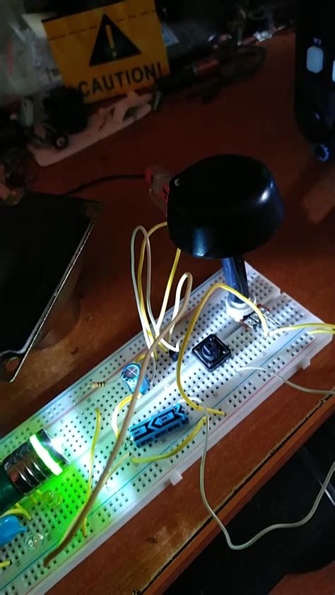 The Simplest Oscillator You Can Possibly Make To Generate Pwm R