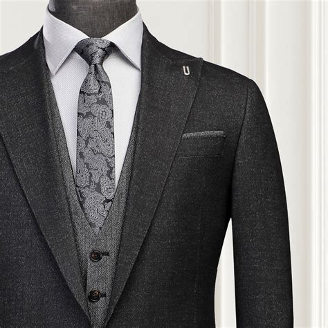 Formal Peak Lapel 3pc 2v Suit U Turn