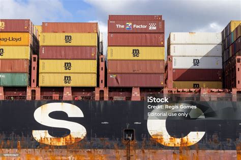 산토스 항구에있는 컨테이너 선박의 부분적인 측면보기 0명에 대한 스톡 사진 및 기타 이미지 0명 경제 공급망 Istock