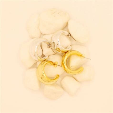 ΣΚΟΥΛΑΡΙΚΙΑ Steel And Stone