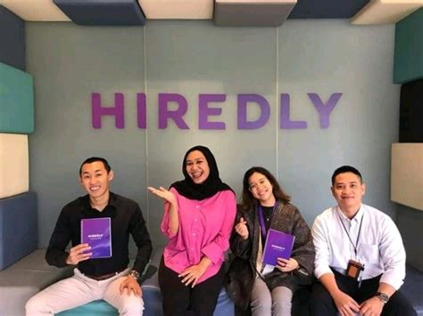Day1athiredly Hiredlylyfe Workwhereyoubelong Lifeathiredly Robin Ng