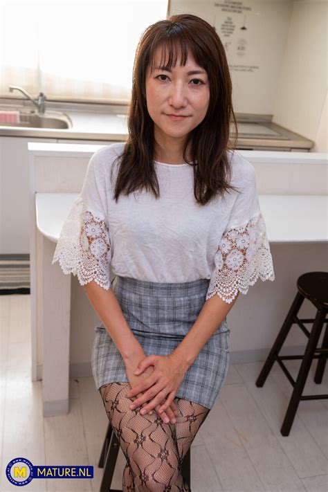 Middle Aged Asian Woman Mika Takahashi Sports A Creampie After Pov Sex