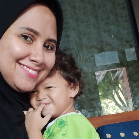 Bisnis Mama Cantik Ngawinan