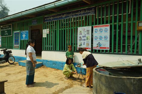ကျောက်မဲခရိုင် ပြည်သူ့စာကြည့်တိုက်များသို့ လာရောက်သူတိုင်း ကိုရိုနာဗိုင