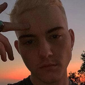 Trevor Daniel Age Family Bio Famous Birthdays