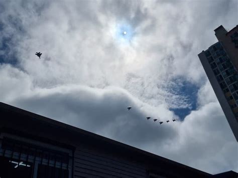 부산에 뜬 프랑스 공군 라팔전투기 유머움짤이슈 에펨코리아