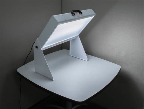 SunRay II Bright Light Therapy Lamp on Sale! - The SunBox Company