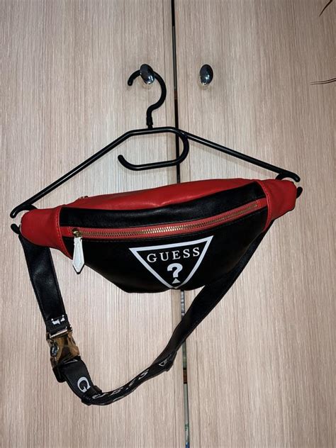 Сумка Guess — ціна 1650 грн у каталозі Бананки Купити аксесуари за доступною ціною на Шафі