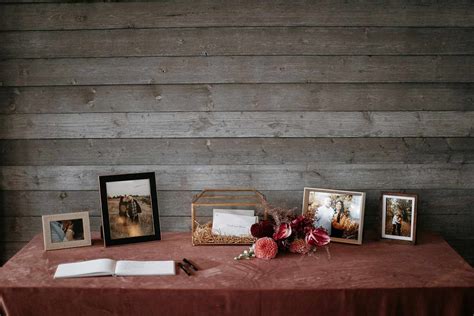 What Goes On A Welcome Table At A Wedding