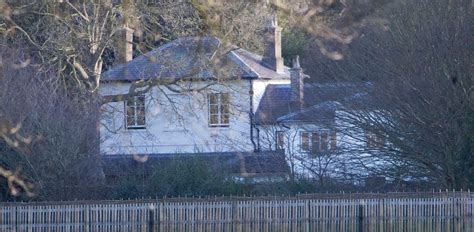 Meghan Markle & Prince Harry Officially Move Out Of Frogmore Cottage ...