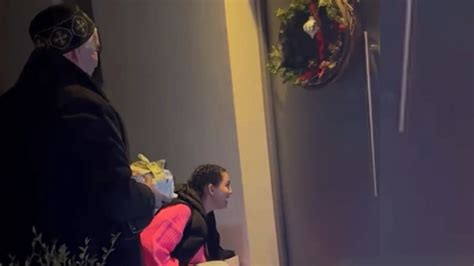 ბაბუამ და შვილიშვილმა ემიგრანტ ბებოს დაბადების დღეზე იტალიაში ჩააკითხეს