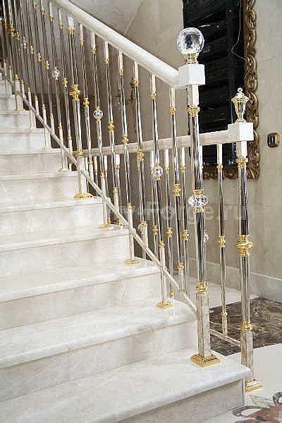 Латунное лестничное ограждение Лестничные конструкции Дизайн лестницы Парадная лестница