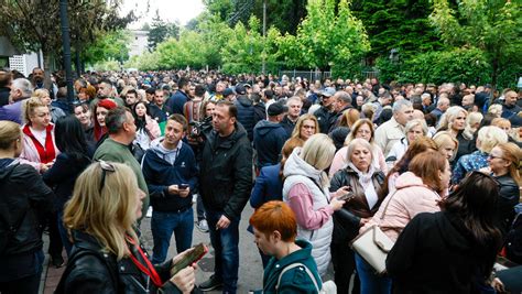 Свечља Ухапшен ветеран с Кошара Синиша Јевтић — Rt Balkan