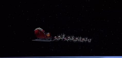 남산타워·경복궁 주위 돌고 간 산타 썰매영상의 정체는 한국일보