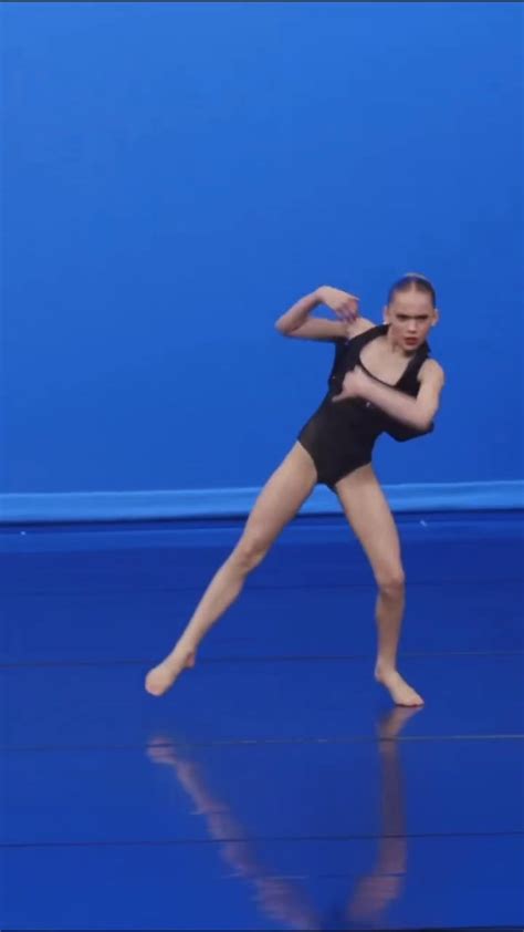 Featuring Rubytaylorrue Courtesy Sharkcookie Godatu Godatudance